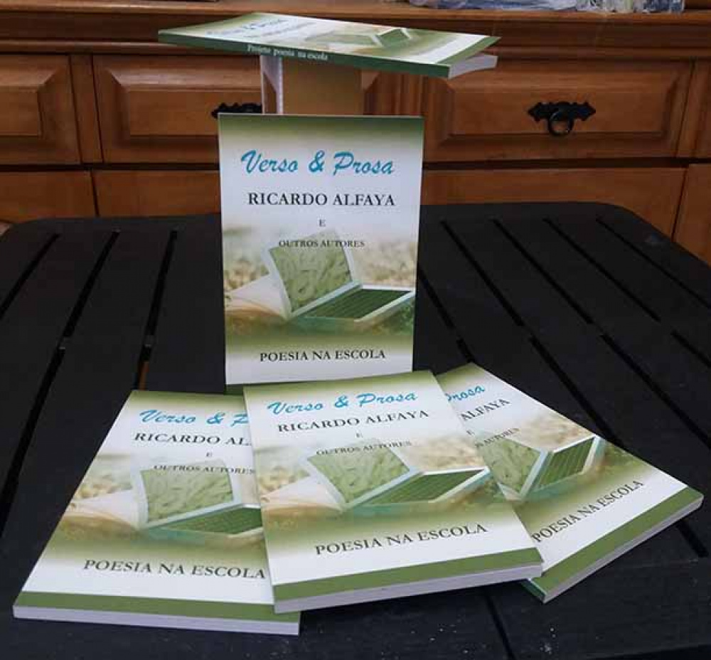 Livro: Ricardo Alfaya e outros. Poesia na Escola Alfaya Livreiro ... Livro: Ricardo Alfaya e outros. Poesia na Escola Alfaya Livreiro ...
