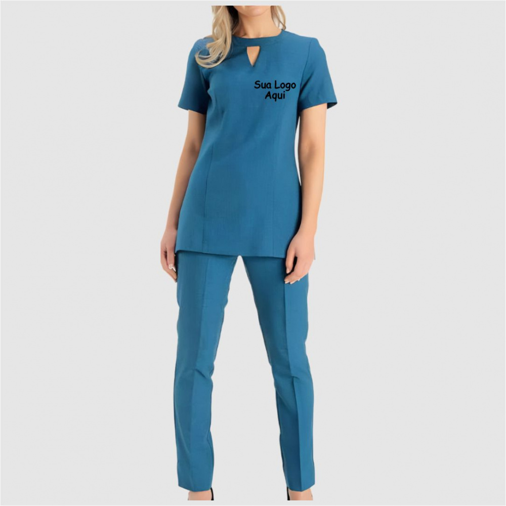 Scrub Hospitalar/Cirúrgico, blusa longa com detalhe em V - Alfinete Dourado