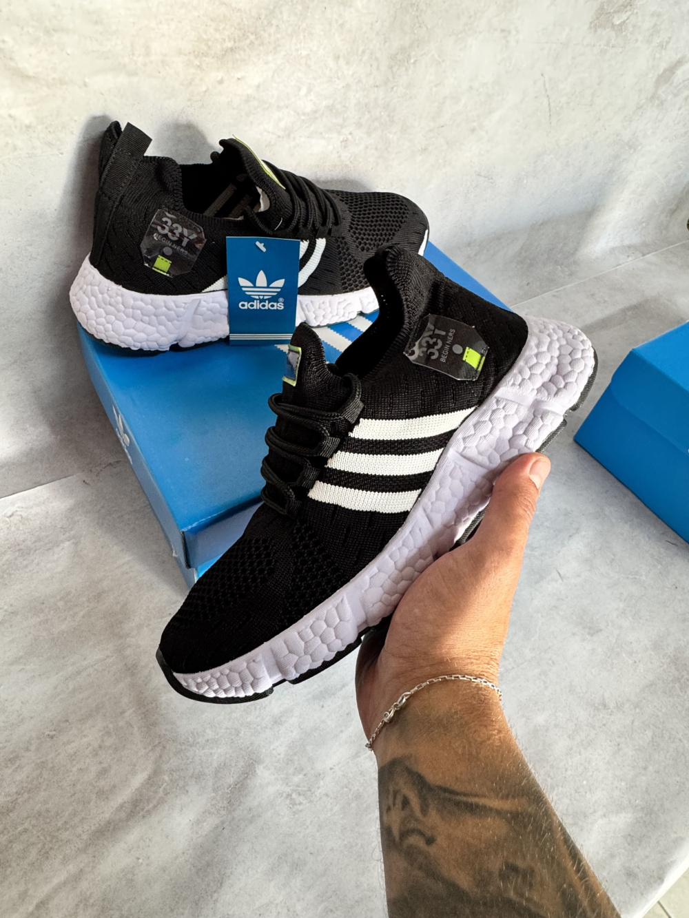 Adidas 33Y - Alpha Connect - Alpha Connect