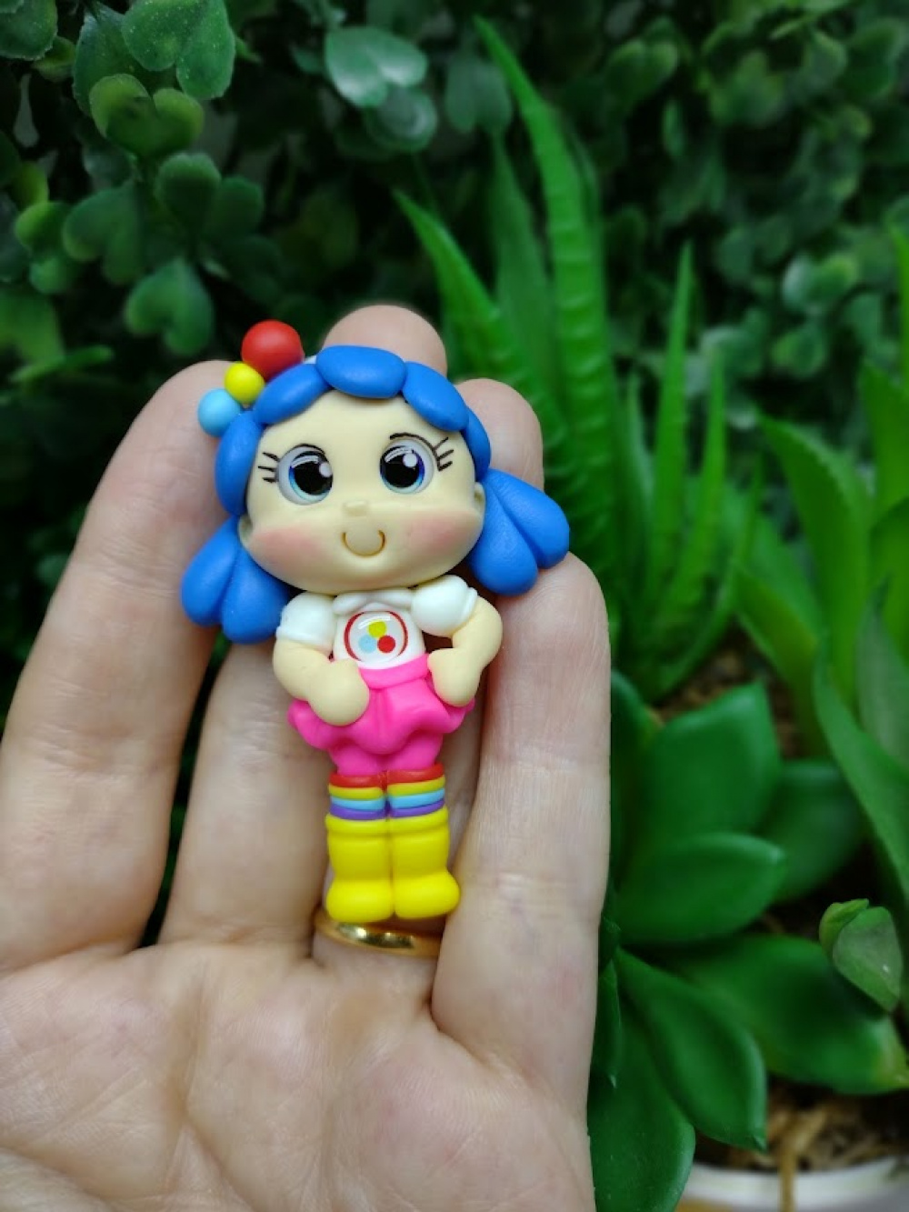 Vera no Reino Mágico do Arco Íris - Lojinha Arte em Biscuit