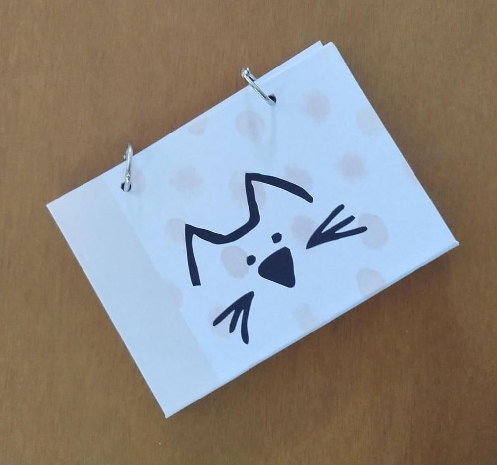 Calendário de Mesa - Gatinha - Ateliê Bianca Maria