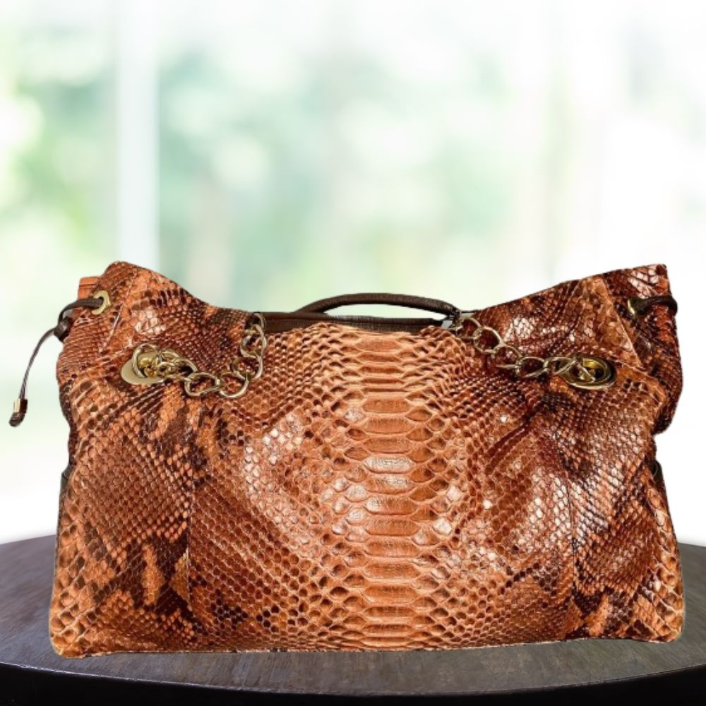 Maxi Bolsa Em Couro Exótico Python Piton - Tem Que Ter Bazar - Tem Que Ter Bazar