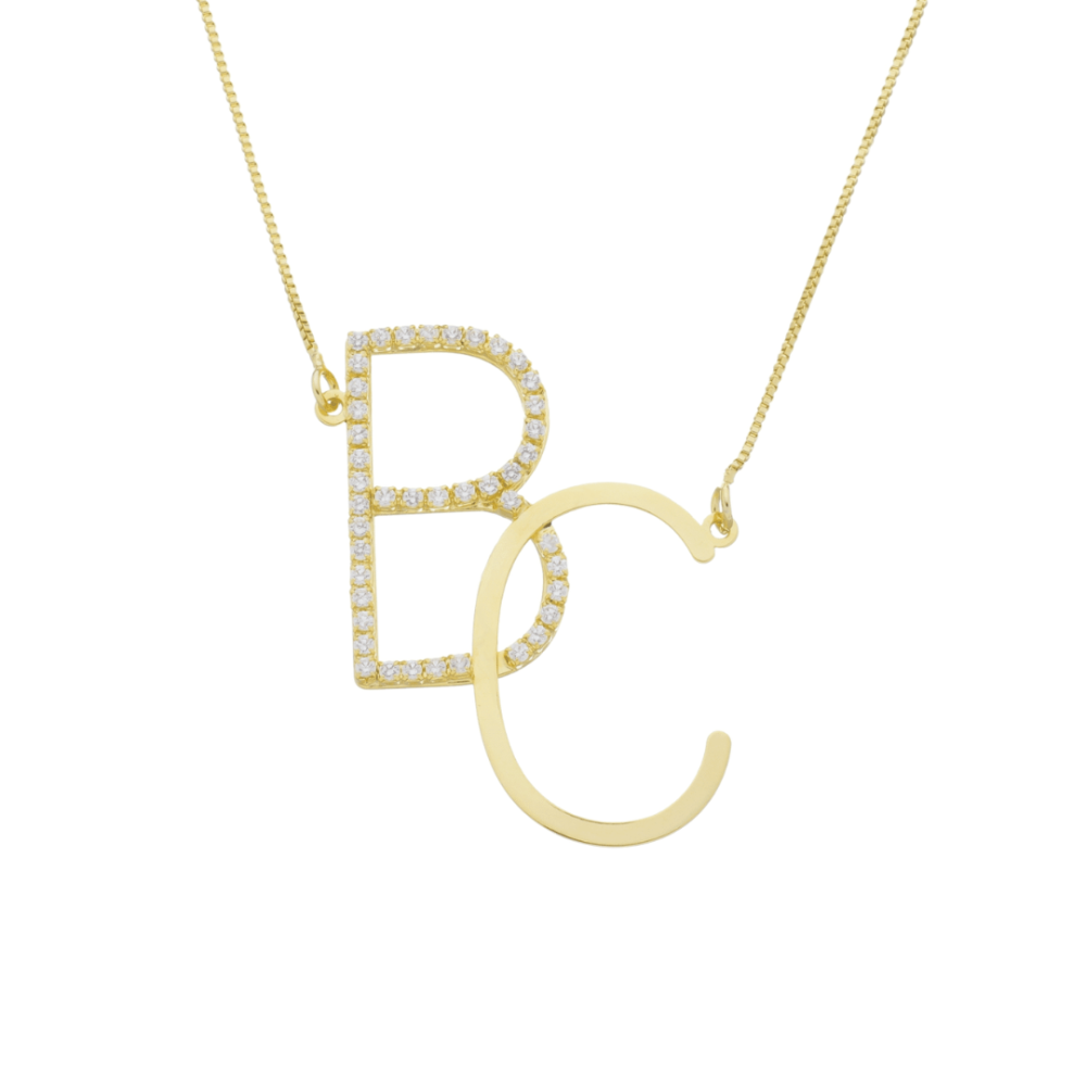 Colar monograma liso e cravejado - Classy and Co