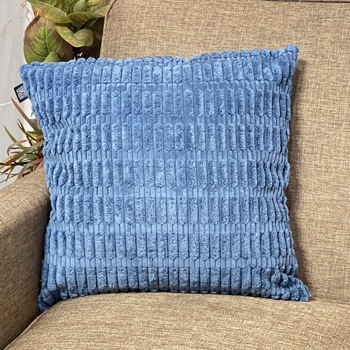 Capa de Almofada de Pelúcia Soft Alto Relevo Azul - Crochê Vitória