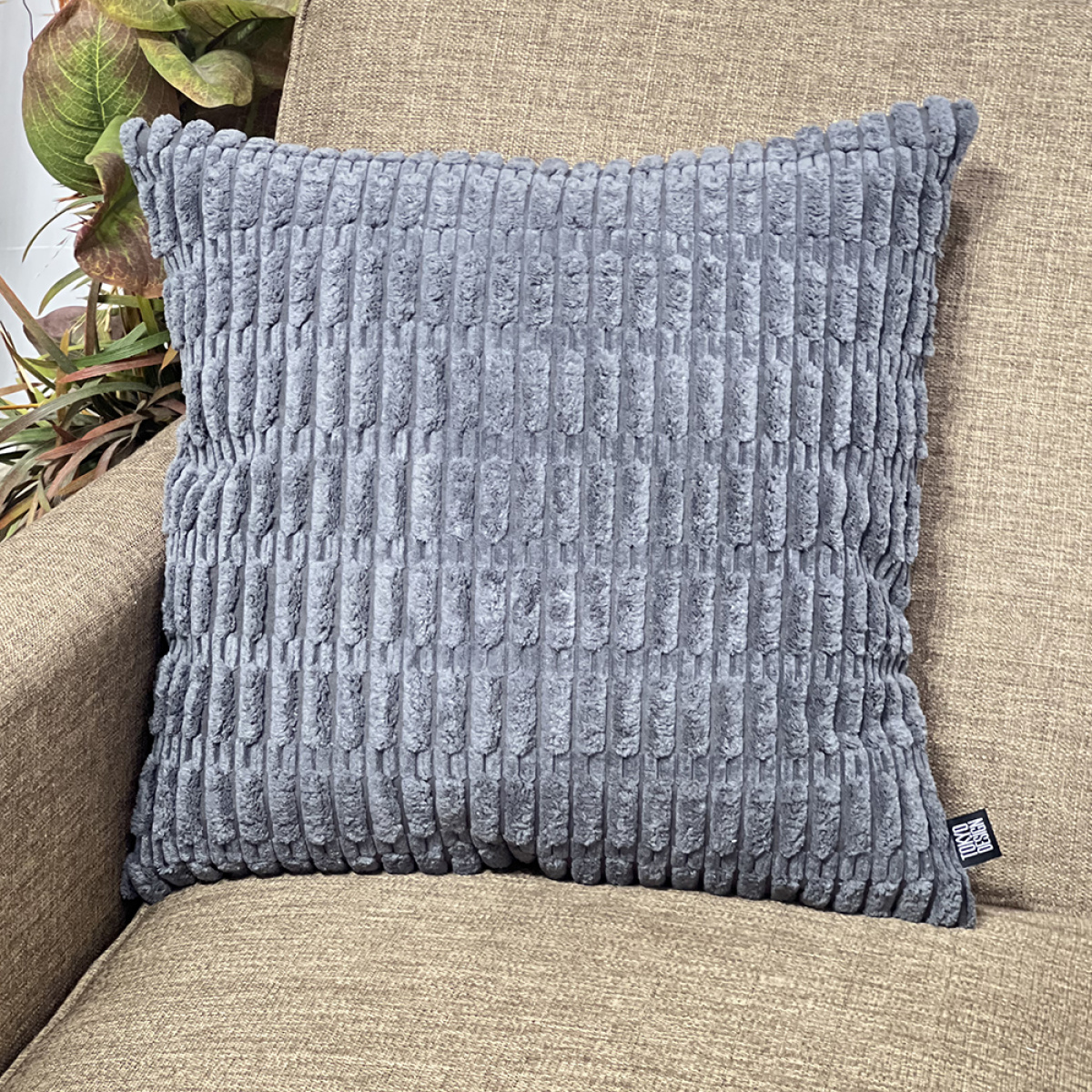 Capa de Almofada de Pelúcia Soft Alto Relevo Grafite - Crochê Vitória