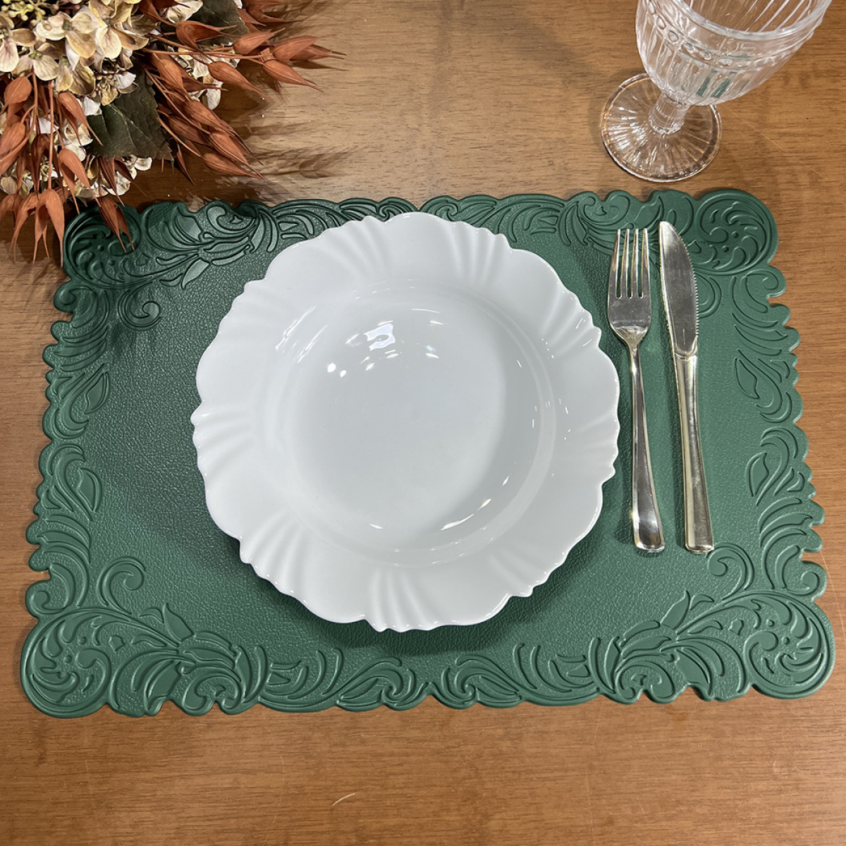 Sousplat Couro Orgânico Impermeável Verde Musgo - Crochê Vitória