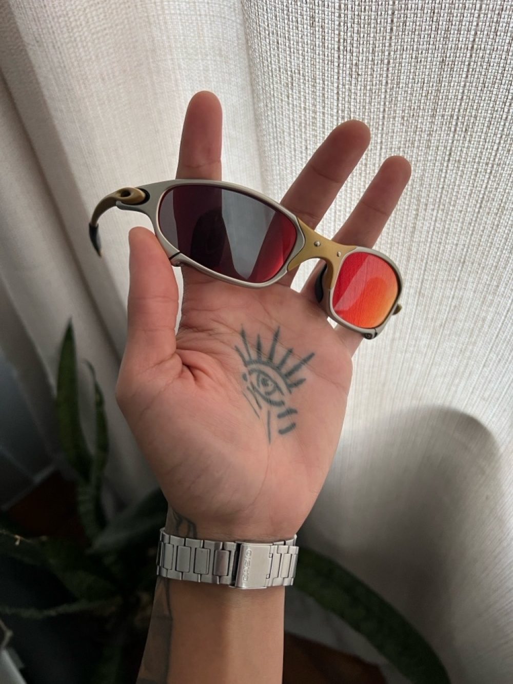 Oakley Juliet 24k - Dale Company