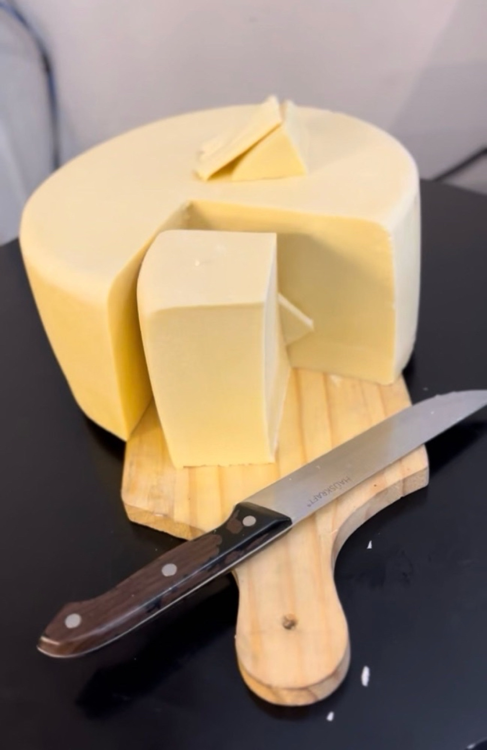 Queijo Tipo Parmesão Mineiro Fracionado 250g - 1kg - DECANTOSUACUI