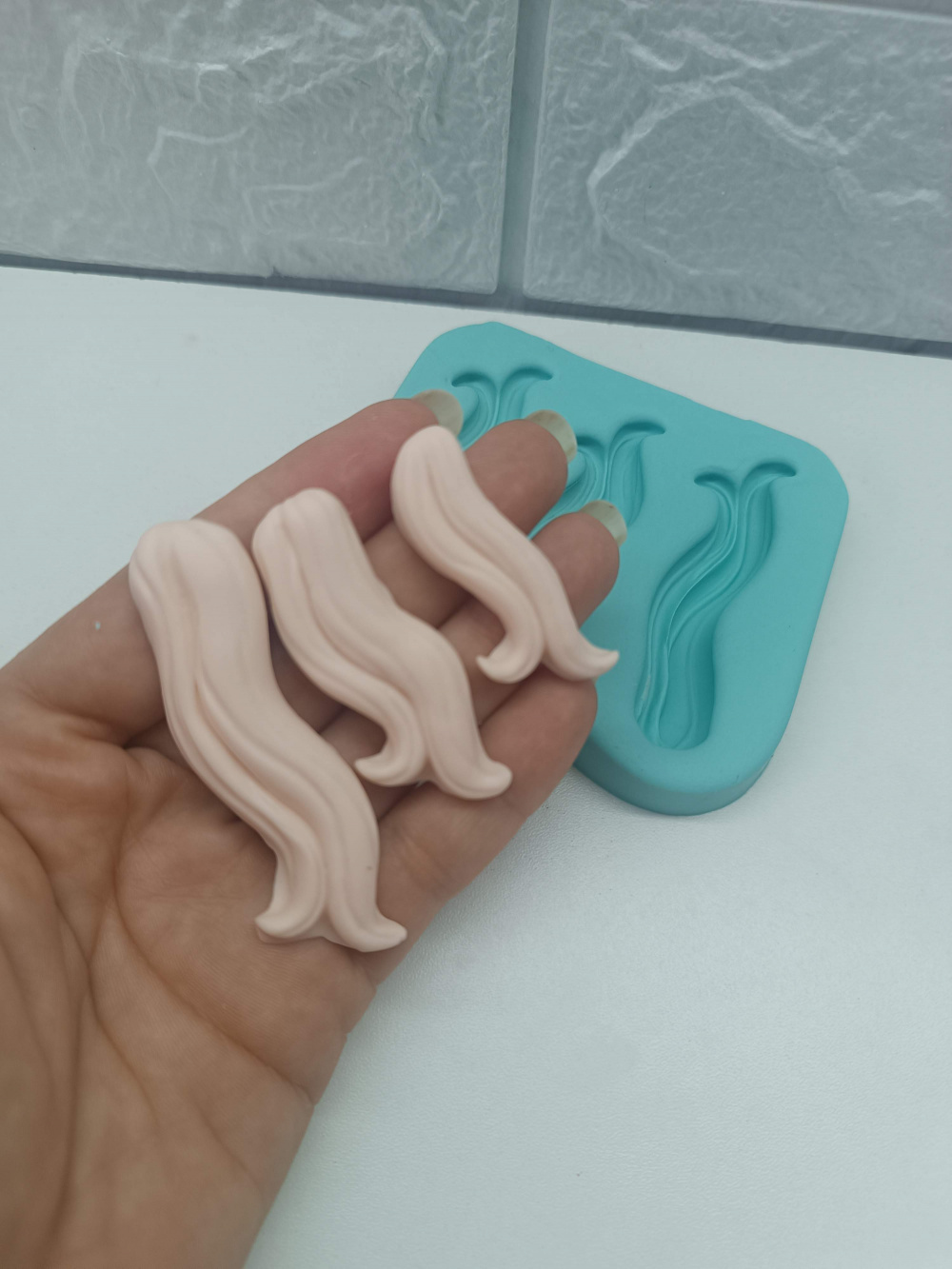 Molde de silicone Cabelos - Mechas Onduladas - Deise Biscuits