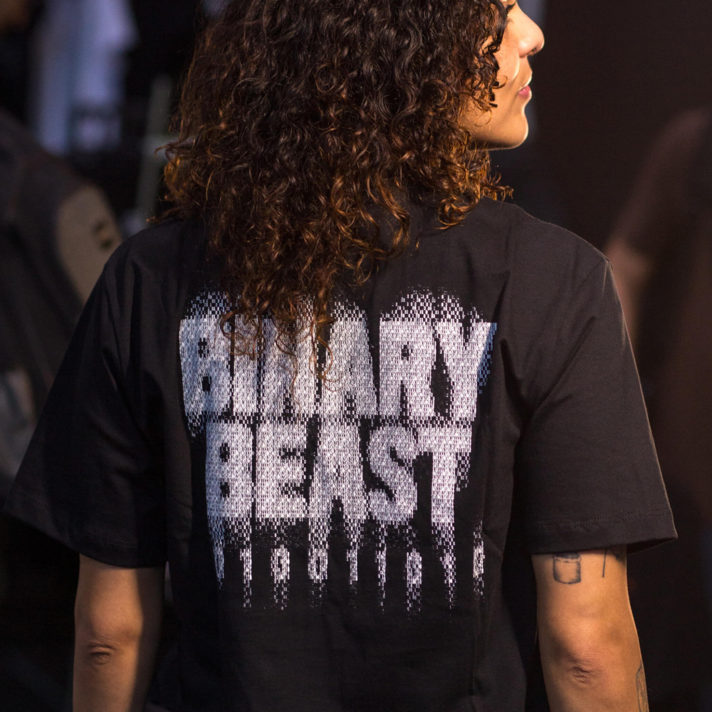 Camiseta Binary Beast - DVLPR | Seu estilo além do style.css