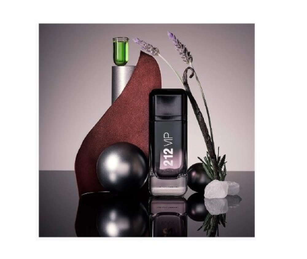 Perfume Carolina Herrera 212 Vip Black Masculino 100ml - Essence Comércio