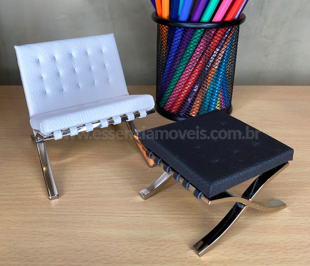 Miniatura Puff Barcelona - Essência Móveis de Design