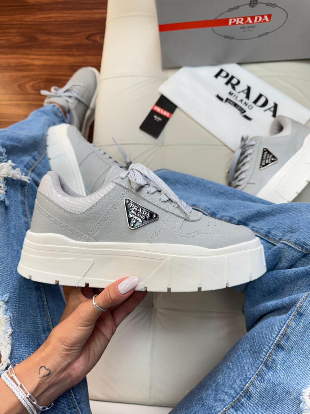 Prada Double Cinza - Hype Teen