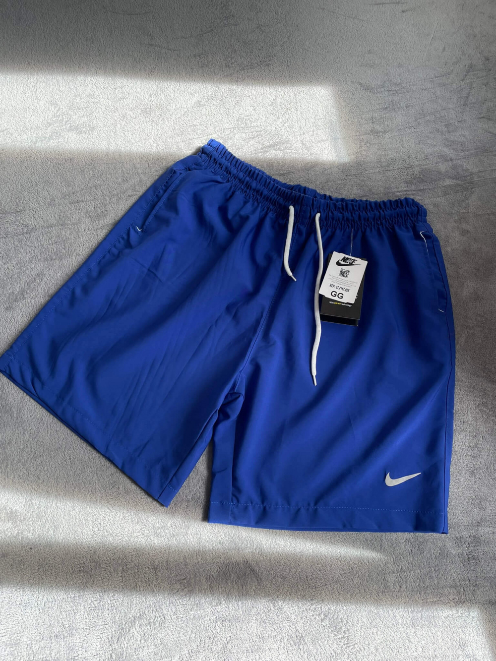 SHORT ELASTANO NIKE BASICO AZUL - Inoble
