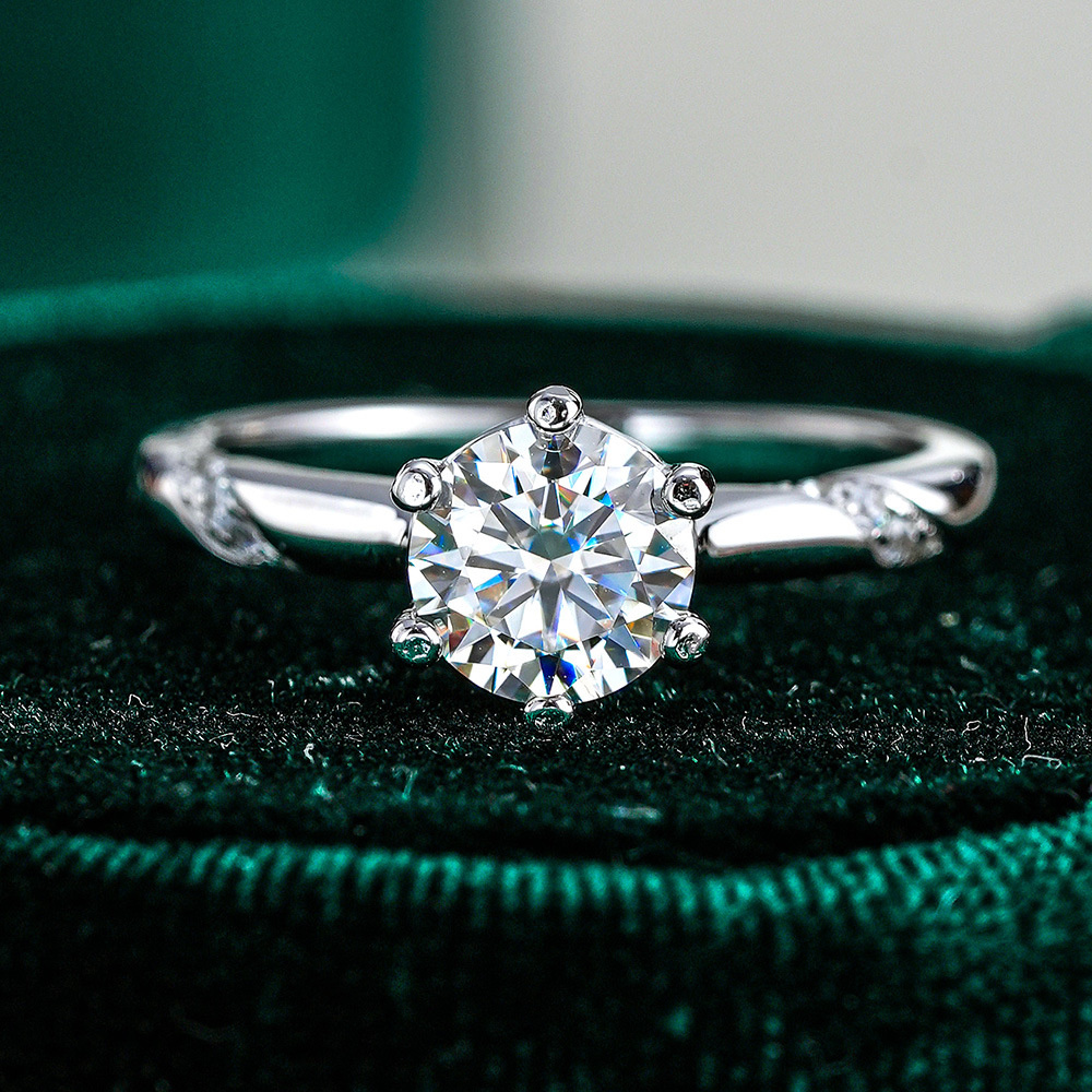 Anel Solitário Moissanite 100 Pontos - JOYLA