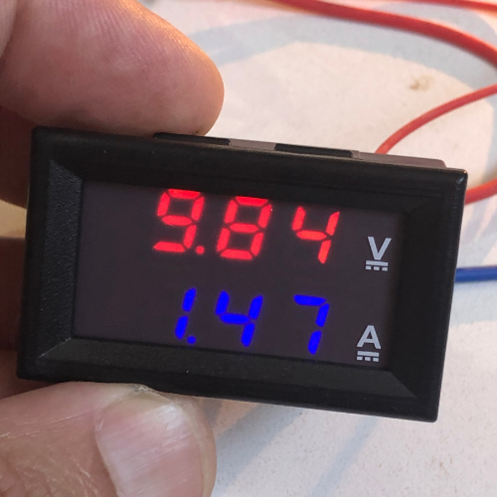 Display Voltímetro Amperimetro Digital 10A 0 a 30v DC - Kadu Magalhães