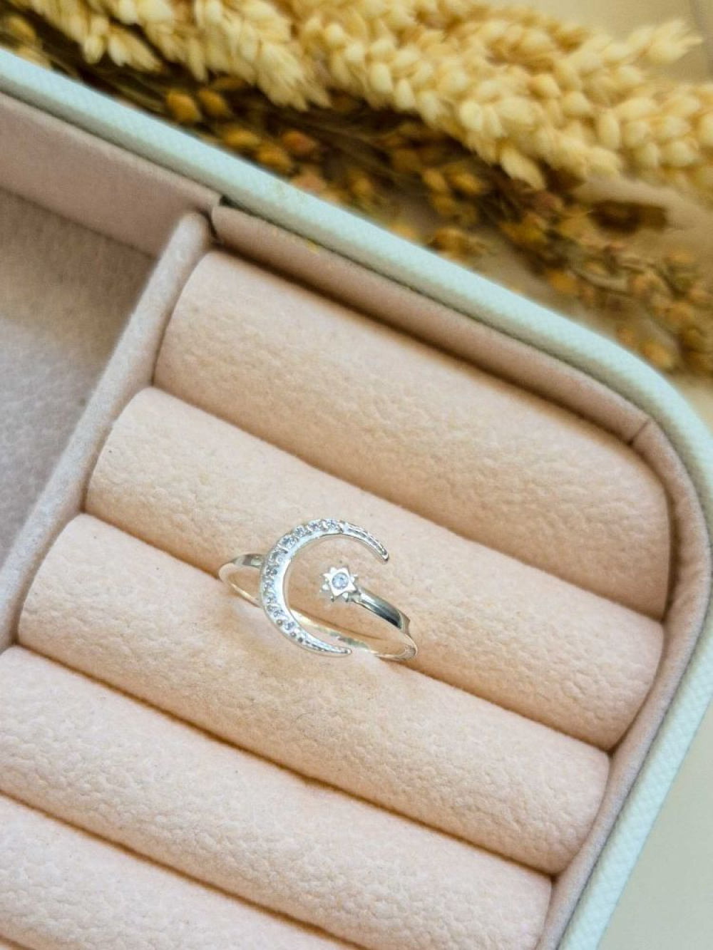 Anel estrela e lua zircônias - laluziprata925