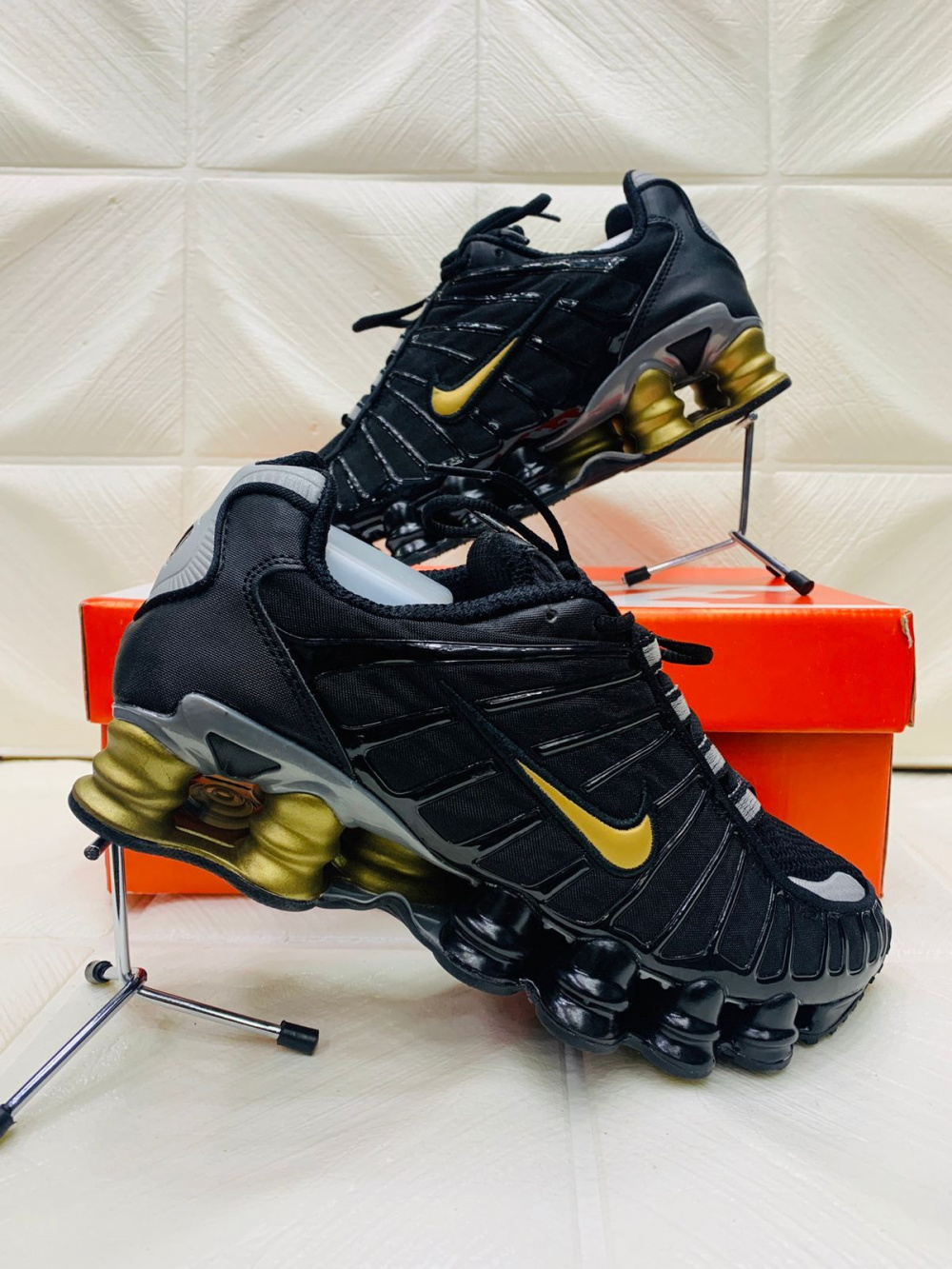 Nike Preto E Dourado , Nike Vapor Max Plus Preto e Dourado – NRRBG