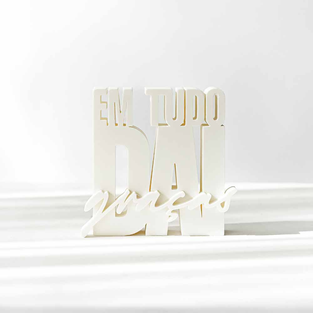 Em tudo daí graças - 1 Tessalonicenses 5:18 - Nobe Lab