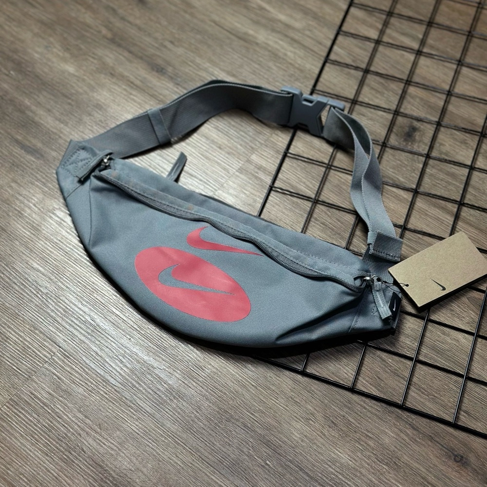 Pochete Bag Nike Double Swoosh - O Plug dos Caps