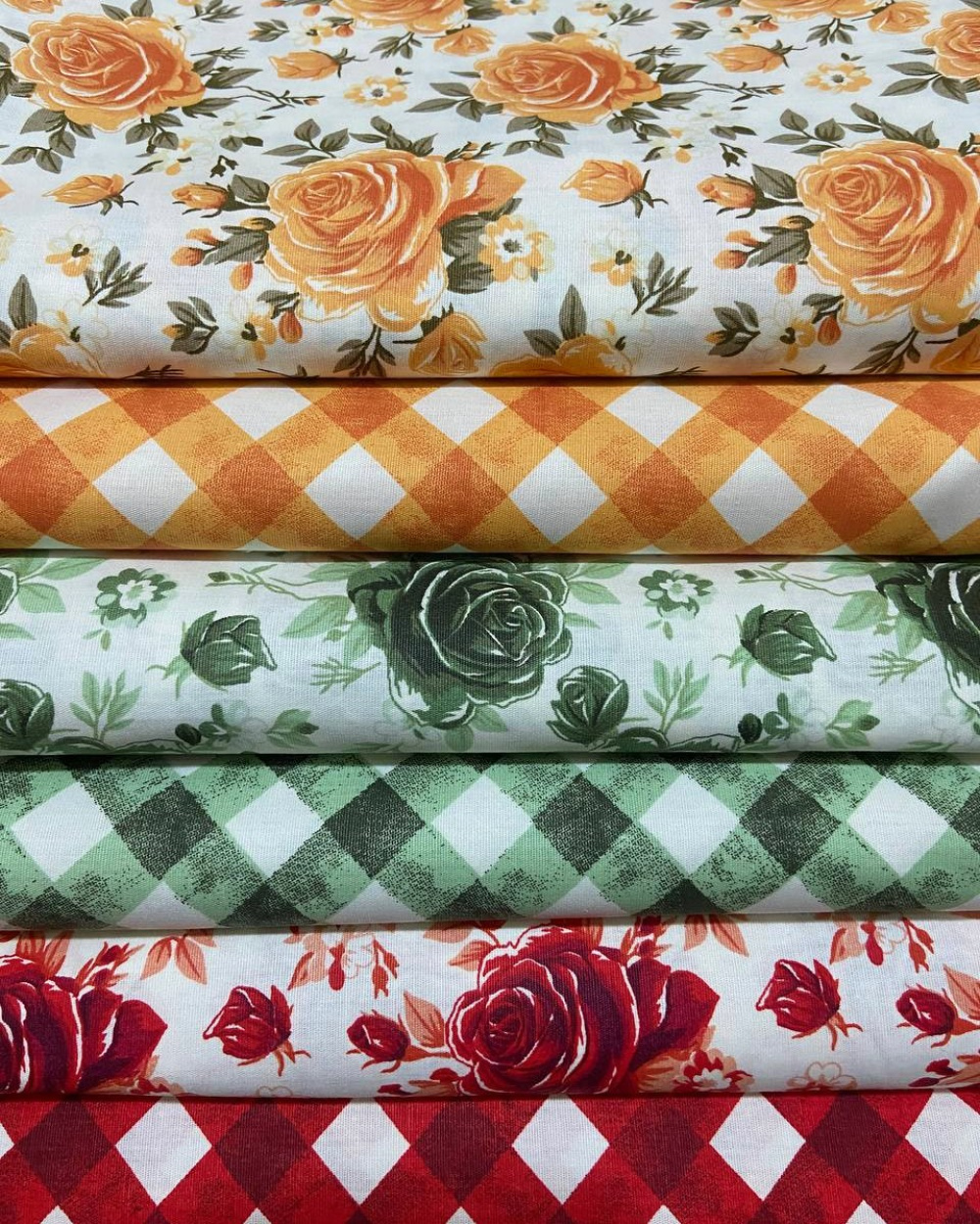 Kit Patchwork de tecidos tricoline florais (50 x 75 cm cada tecido) - Pano Xadrez by Tia Lili ...