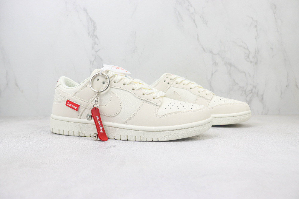 Descubra o Tênis Nike SB Dunk Low DIY Supreme! - Perfect Rp