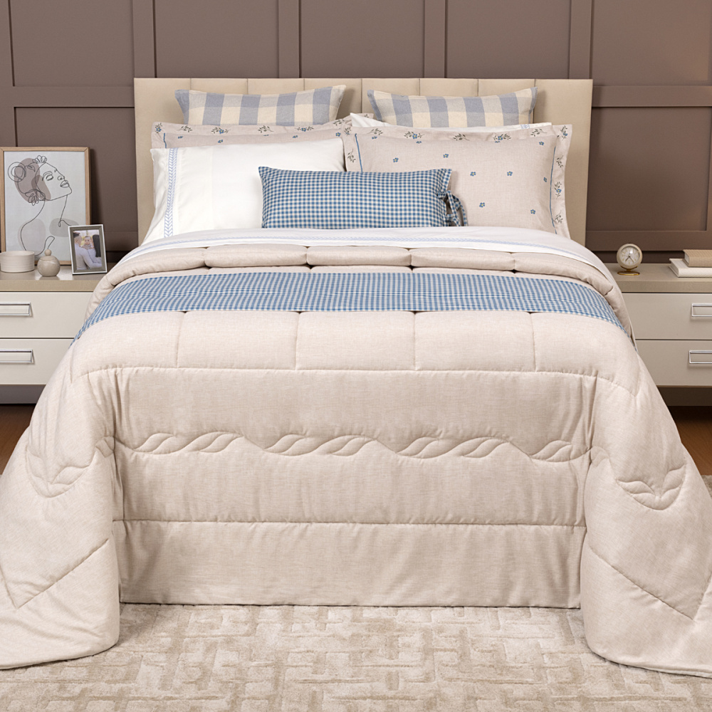 Cama do Mês | Alice & Marbella com Almofada Milanno Queen Azul - Ponto ...