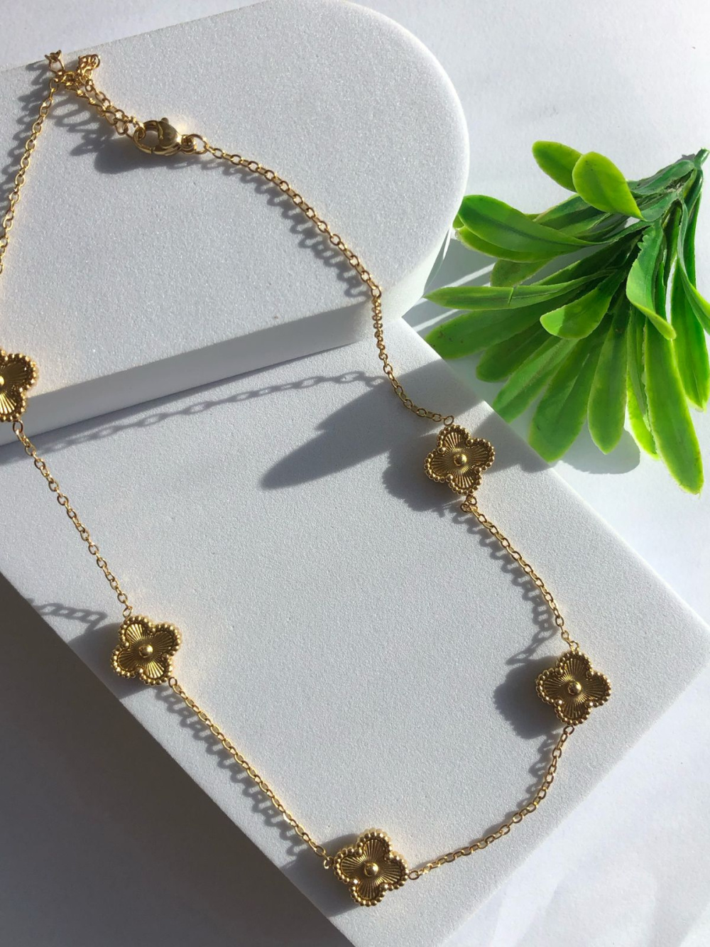 Colar trevo Dourado Aço inox - Pratas Teixeira