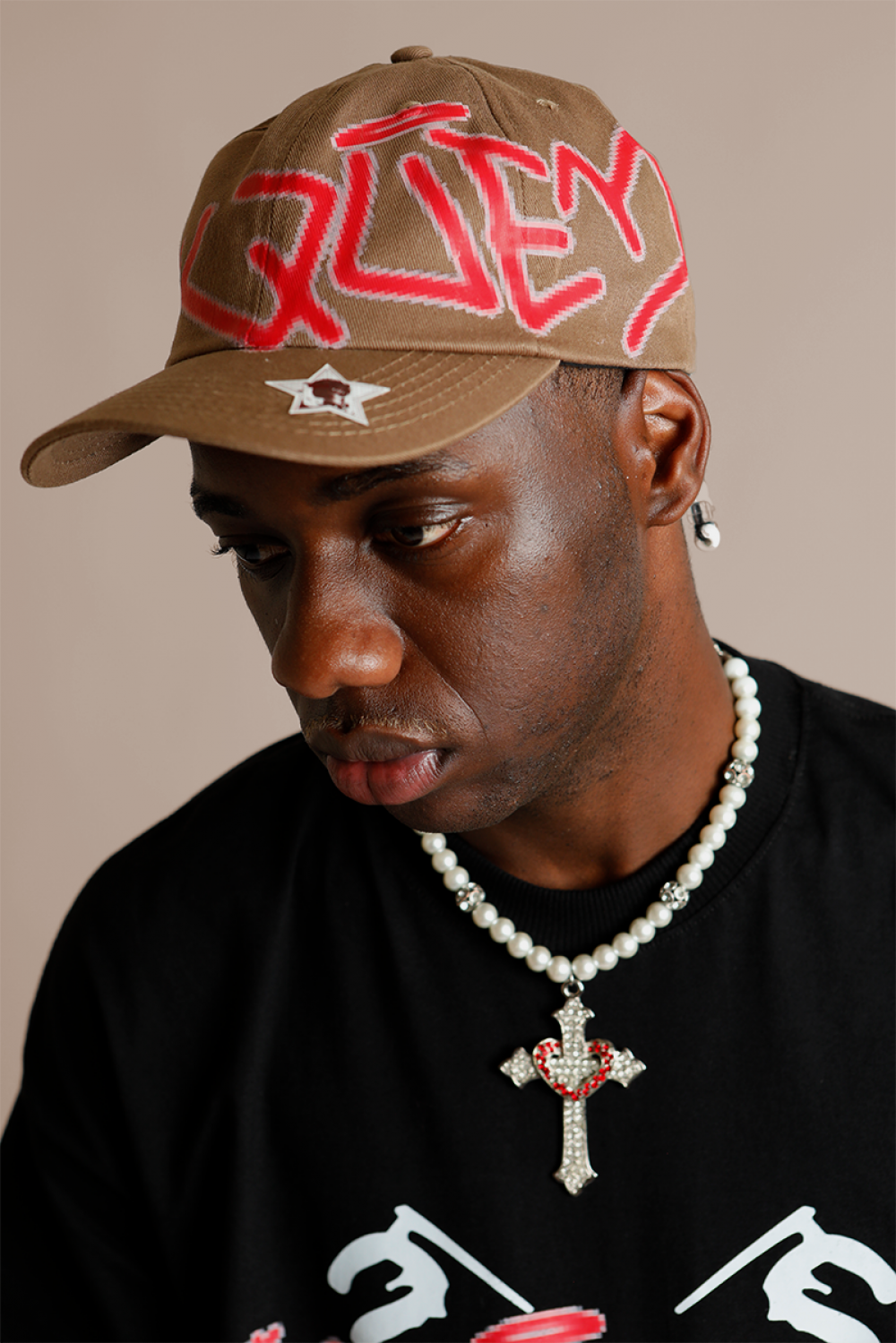 Boné Dad Hat Marrom SHOT - QUEM, Roupas Stretwear e comfy