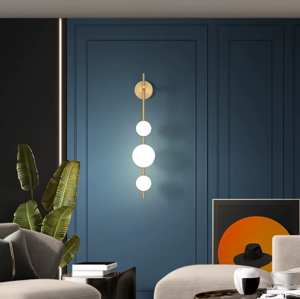 Luminária de Parede Globo Vertical Dourado Art Déco - Casa das Arandelas