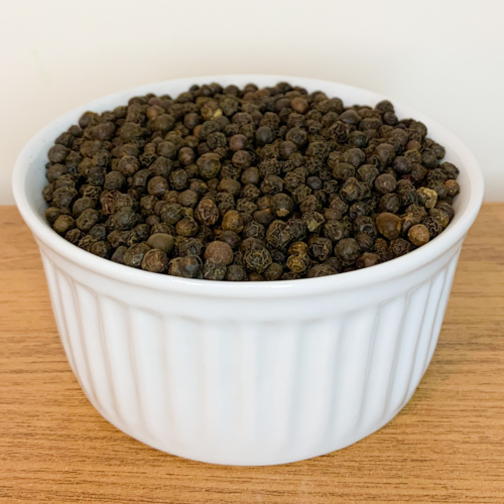 Pimenta Preta em Grãos (100g) - Santo Grão Produtos Naturais