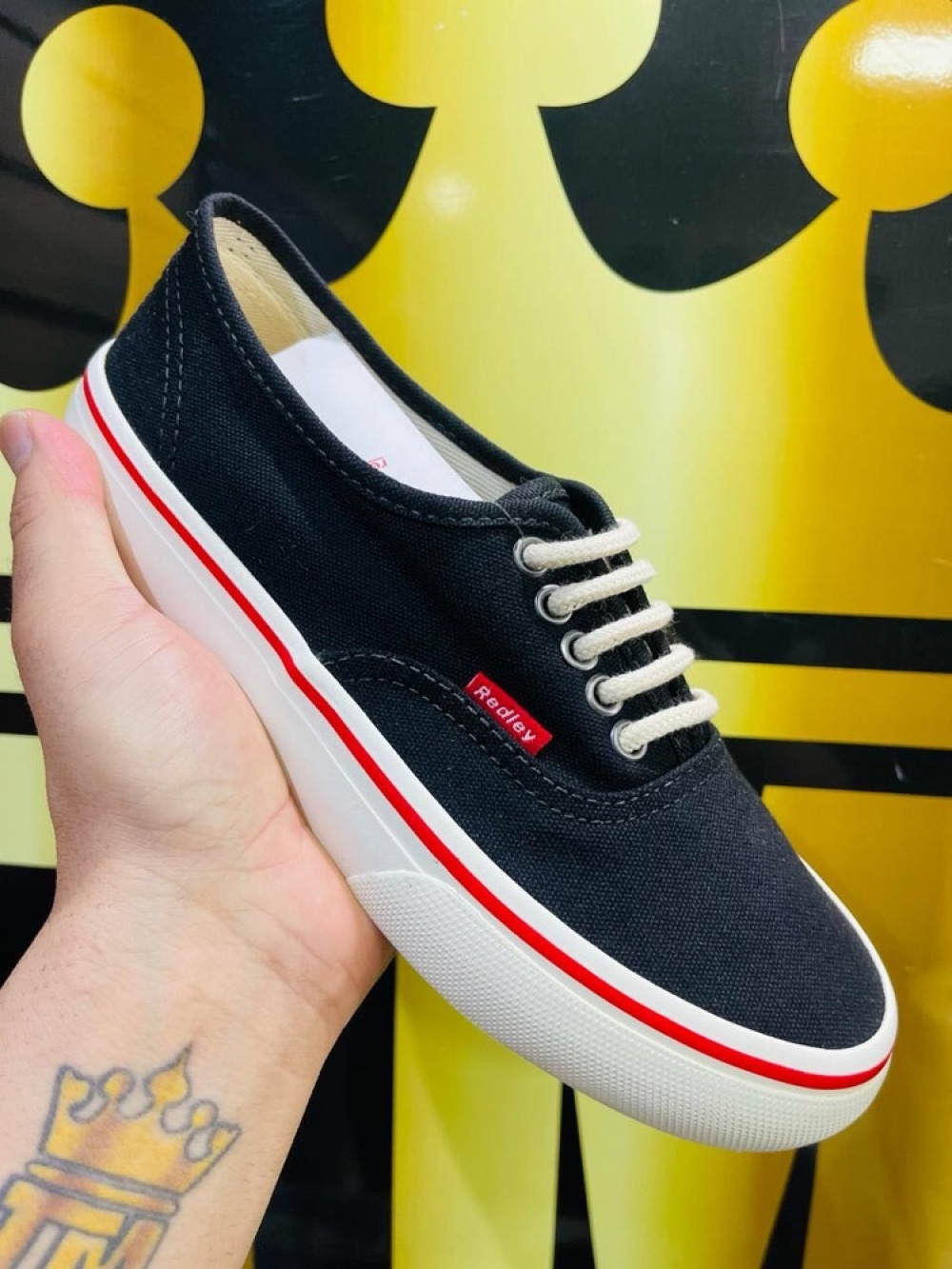 Tênis Redley Preto/Branco - TM Multimarcas