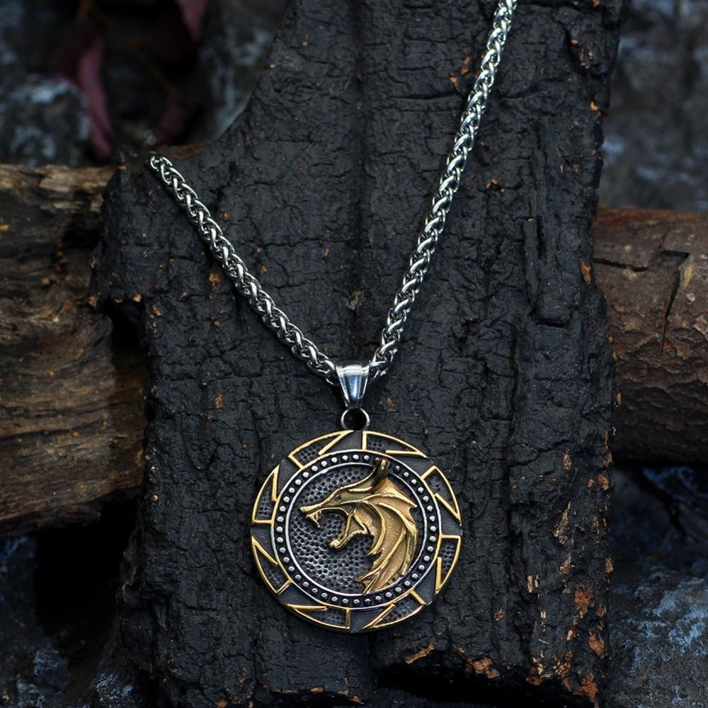 Colar Nórdico Medalhão do Lobo de Aço Inox - Uaushow - Loja de ...
