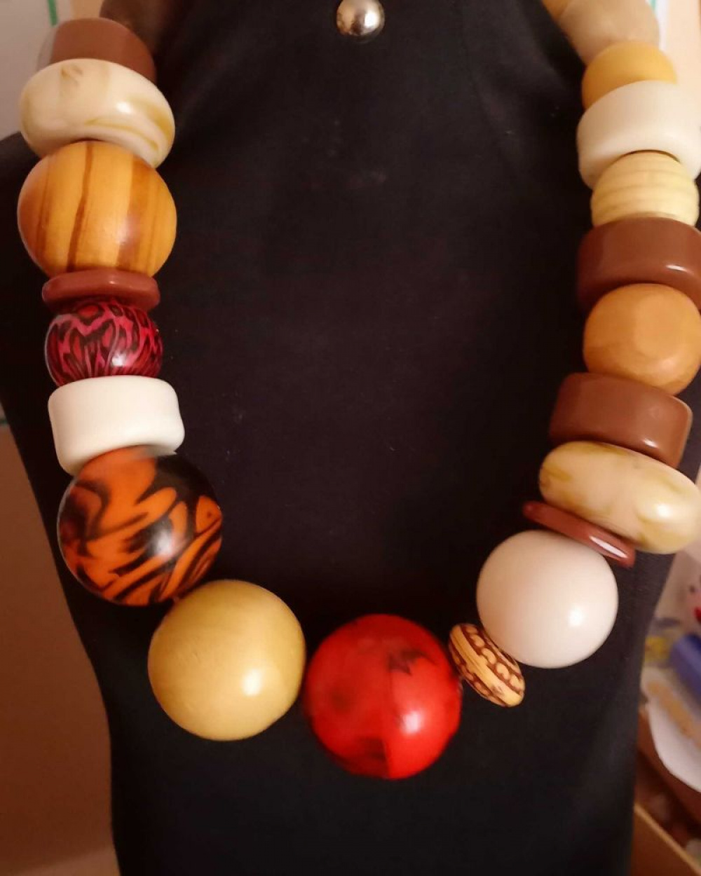 Colar de bolas grandes Madeira - Val Bijus