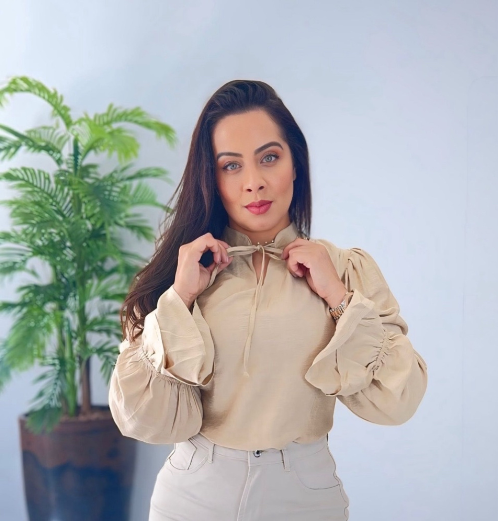 Camisa Feminina Manga Longa com Amarração no Decote - Via Anna - Moda ...